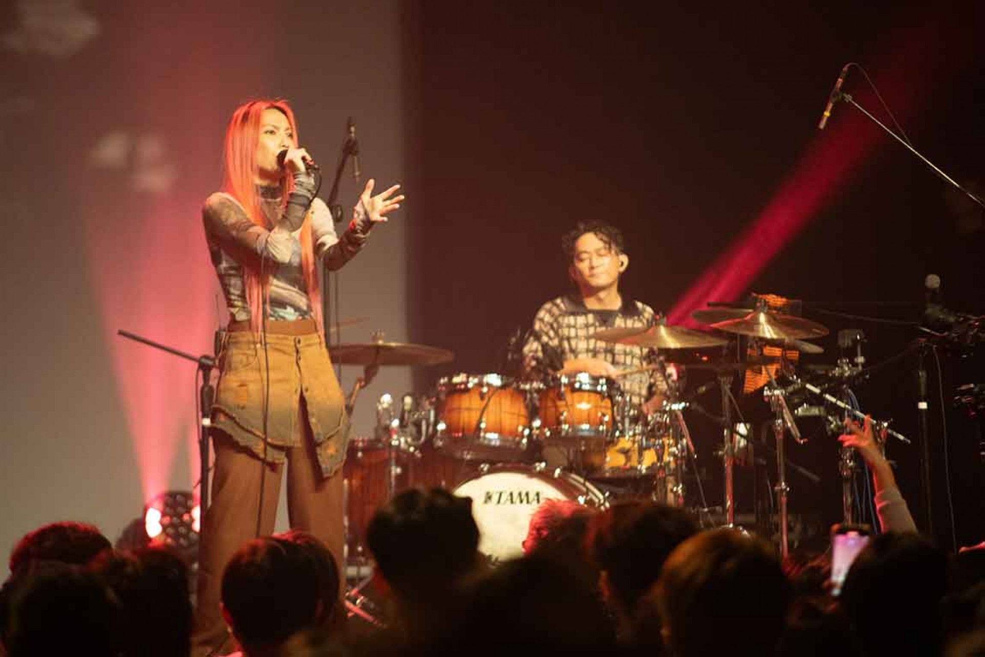 MTV音樂頻道 | Tizzy Bac成團26年自嘲進入養生階段 未來歌單由「膝蓋」承受度決定全新排序